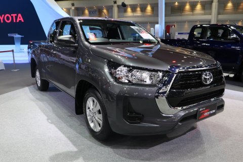 Toyota Proudly Presents New Buying Experience With Exclusive Year-End ...