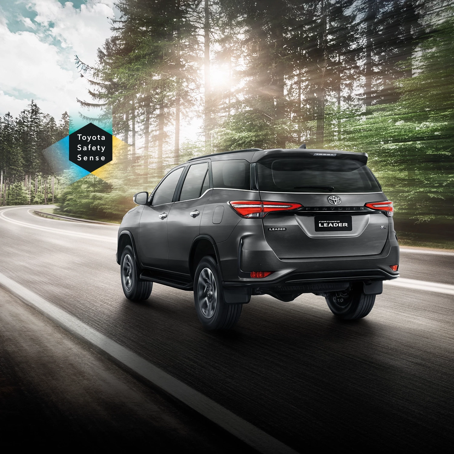 Toyota Fortuner Leader | Overview